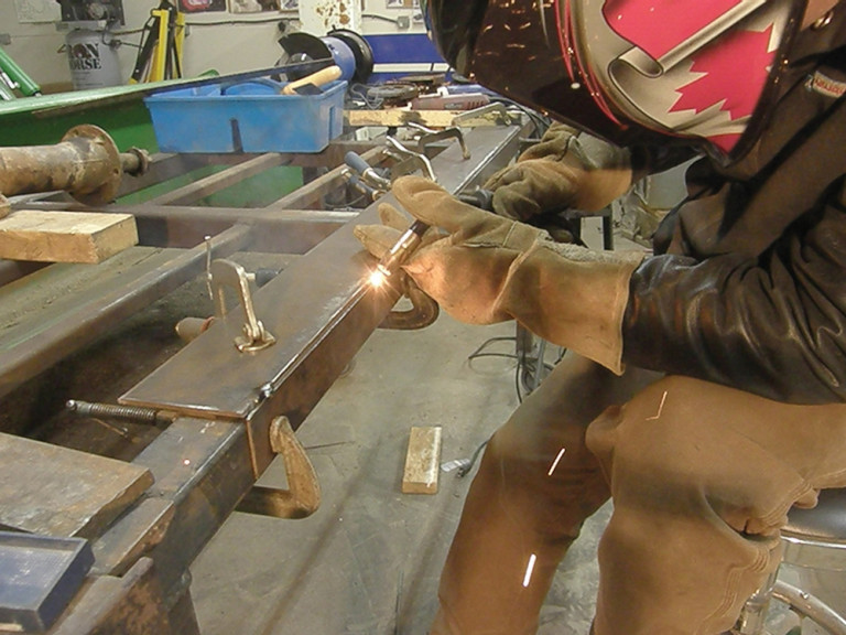 How to weld 90-degree outside corners - Grainews