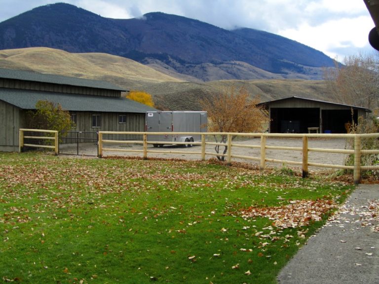 Tips for notching rail fences - Grainews