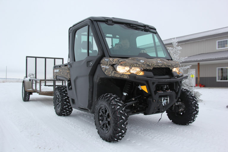 Reviewing the newest Can-Am Defender UTV - Grainews