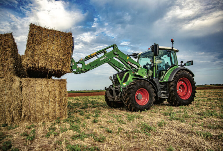 Fendt 300 Vario Gen4 tractors arrive - Grainews