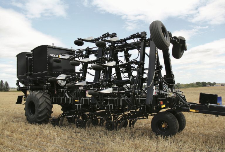 SeedMaster’s new downsized model - Grainews