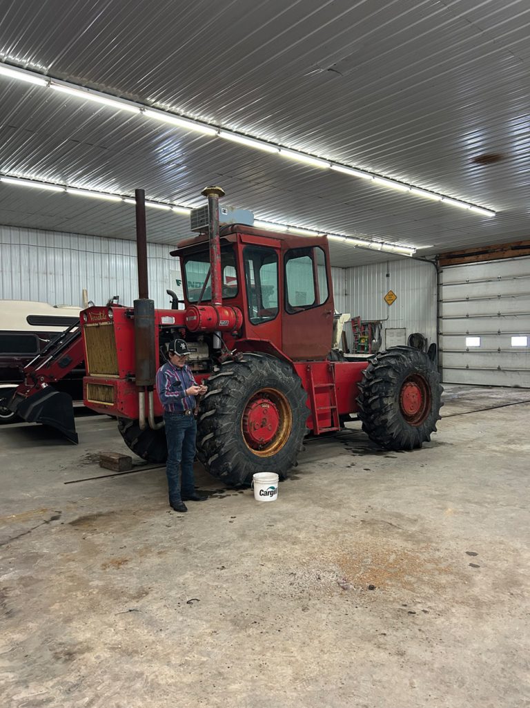 Restoring a 1968 Versatile 145 Tractor